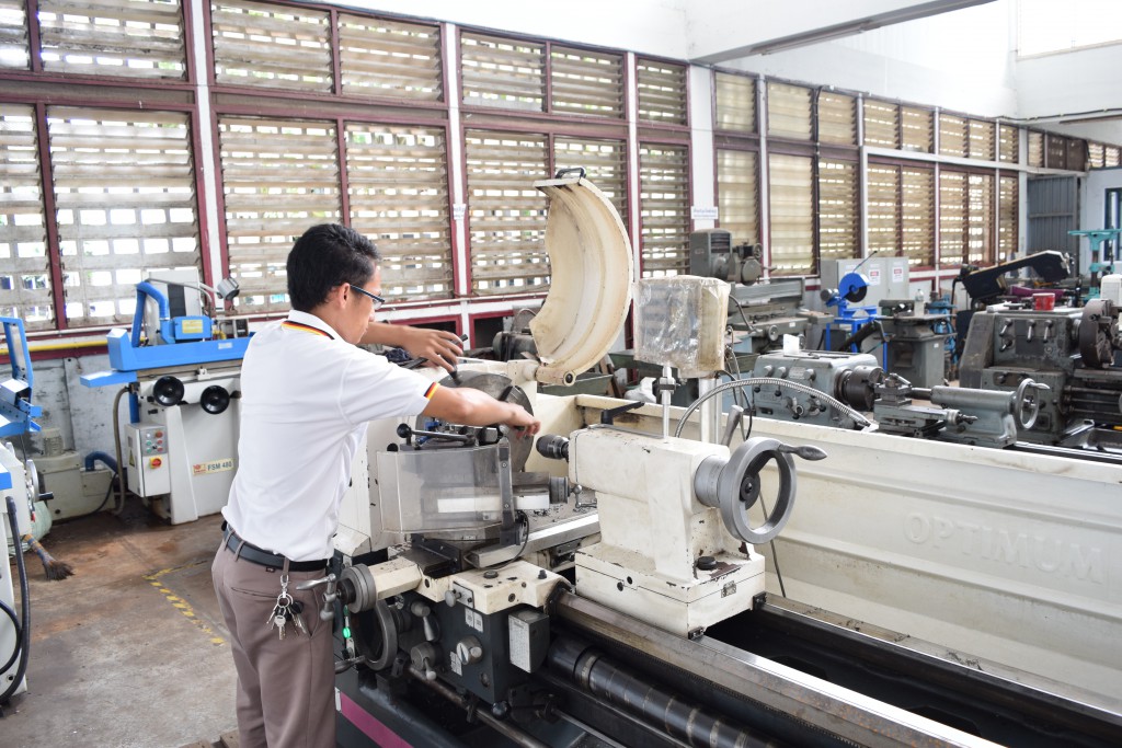 Lao-German Technical College Vientiane - The Laos Experience 🇱🇦🇩🇪