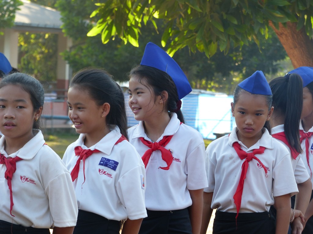 The Lao flag ceremony - The Laos Experience 🇱🇦🇩🇪