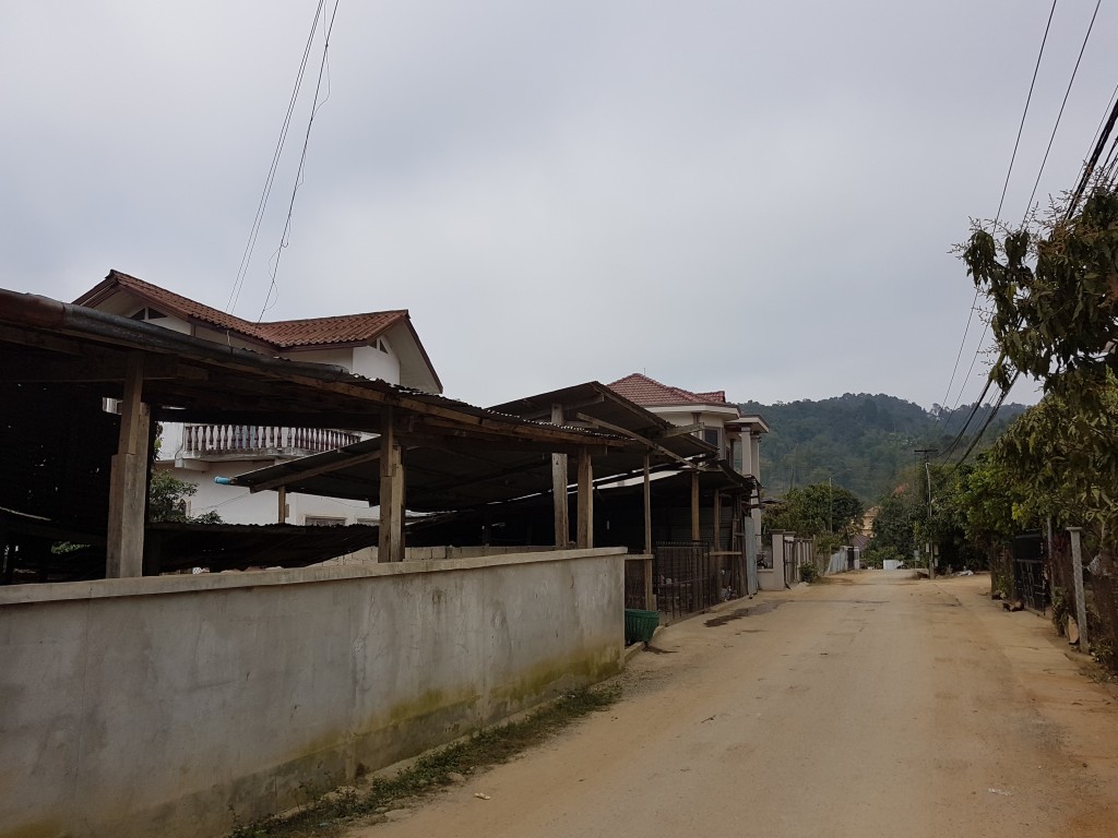 Houaphan Province - exploring the hometown of Ms Khamsee Thanbounheuang ...