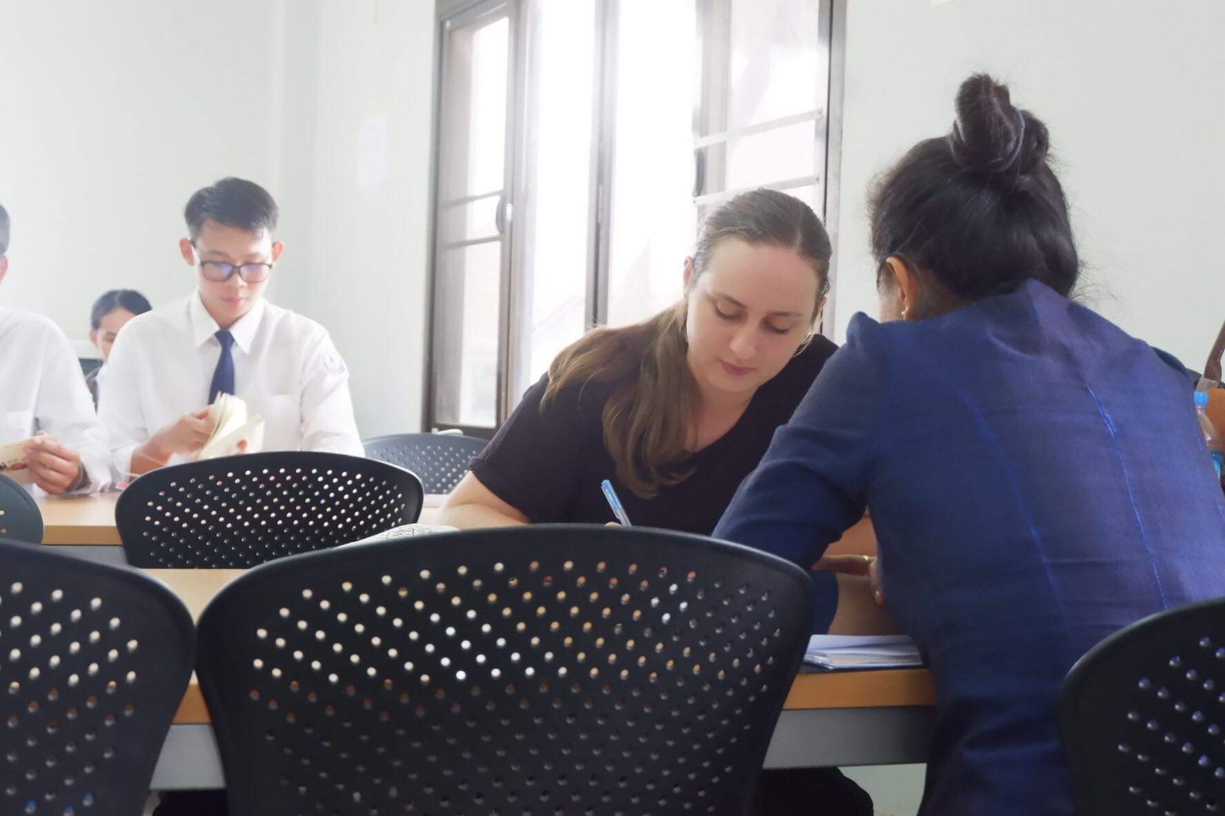 "Language Education and global citizenship" (5) - Learning the Lao ...